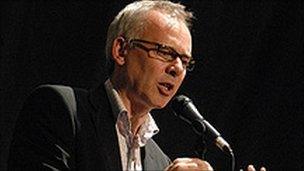 Fergus Muirhead answers your money questions - BBC News