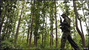 Maoist rebels 'killed' in India's West Bengal state - BBC News