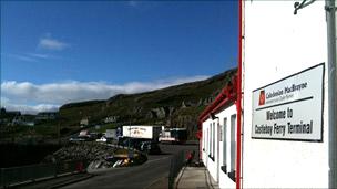 Barra Fest hit by CalMac ferry woes - BBC News