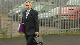 Case dropped over missing sheriff - BBC News