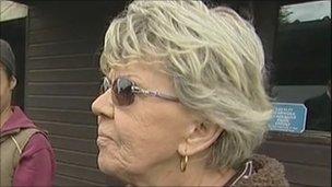 Somerset pensioner stopped dog attacking pony - BBC News