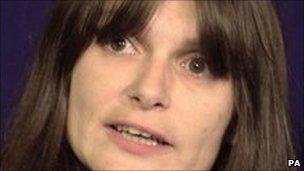 Sara Payne welcomes 'Sarah's Law' move into Sussex - BBC News