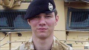 Devon soldier Brett Hall died after mine blast - BBC News