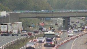 Bridge repair work on M56 extended to three weekends - BBC News