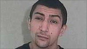 Man jailed for life over Leeds attack death - BBC News