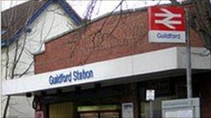 Guildford station bridge to shut for two hours a night - BBC News