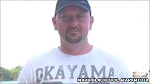 Rape-accused police officer convicted of misconduct - BBC News