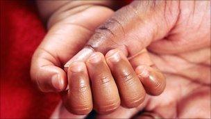 The size of the average family is getting smaller - BBC News