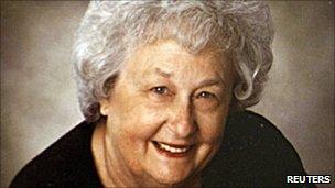 Tucson shootings: Who are the victims? - BBC News