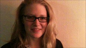 Oxford student Isabelle Fraser's weekend with Wikileaks - BBC News