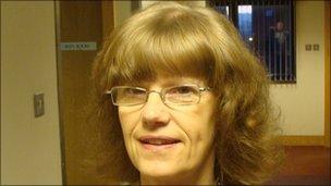 PSNI pay inspector £55k over post-cancer discrimination - BBC News