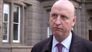 Jersey senior civil service pay to be reviewed - BBC News