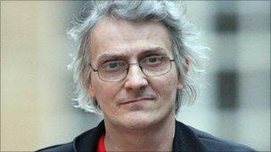 Sex abuse cult had 'classic traits' says expert - BBC News