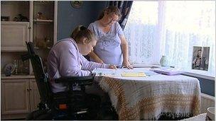 Premature babies battle for survival at 'edge of life' - BBC News