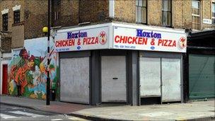Pizza takeaway shooting footage shown to jury - BBC News