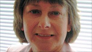 York's Lord Mayor Sue Galloway to stand down - BBC News