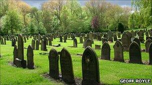 Manchester cemetery gets grant to be community resource - BBC News