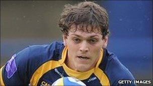 Leeds Carnegie rugby player James Tincknell in recovery - BBC News