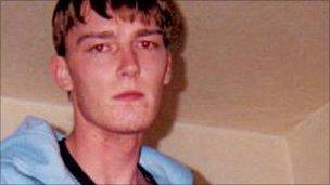 Family tribute to stabbed Inverness man Andrew Fraser - BBC News