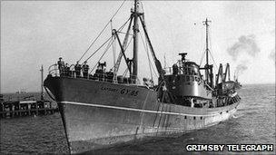 Grimsby trawler ship's bell returns to crew's relatives - BBC News