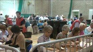 Verification of votes gets under way at count centres - BBC News