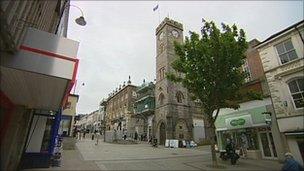 15-year-old youth on Redruth attempted murder charge - BBC News