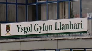 Llanharry set for £3m Welsh medium primary school - BBC News
