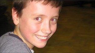 Family tribute to Alex Chappell over River Medway death - BBC News