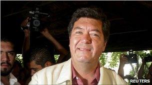 Mexico: Ex-Tijuana mayor Hank Rhon on weapons charges - BBC News