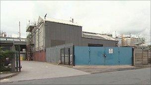 Stalybridge factory odour cause investigation - BBC News