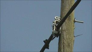 Reward after cable thefts cut off phone lines - BBC News