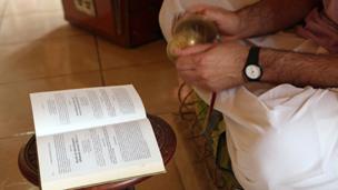 Hindu scripture order prompts row in Karnataka state - BBC News