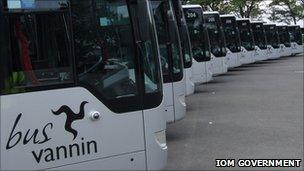 New Isle of Man buses to boost public transport - BBC News