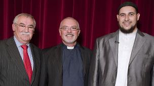 Merseyside Police multi-faith chaplaincy launched - BBC News