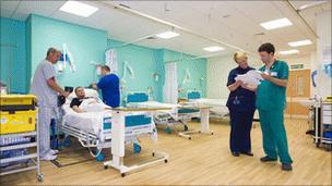 Wansbeck A&E gets new bays in £1m upgrade - BBC News