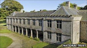 Cornwall's Godolphin House open to public for a week - BBC News