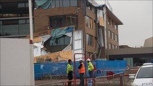 Full structural survey at damaged Abraham Darby Academy - BBC News