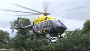 Laser shone into PSNI helicopter - BBC News