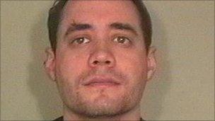 Andrew Lindo trial: Teacher guilty of fiancee murder - BBC News