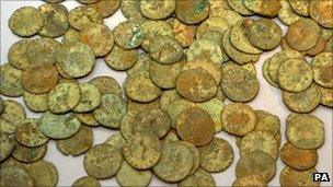 Frome Roman coin find declared treasure - BBC News