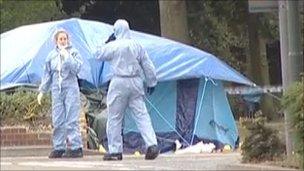 Bexleyheath attack: Nicola Edgington accused of murder - BBC News