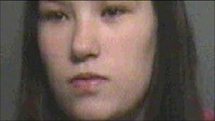 Kayleigh Searle, 19, detained for baby son's attack - BBC News