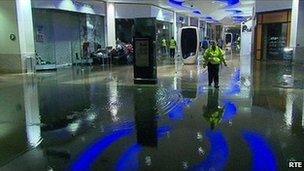 Caution urged as flooded Northern Ireland roads reopen - BBC News