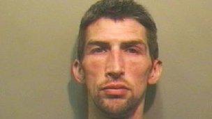 Wayne Ellis jailed for murder of Barry Lees in Luton - BBC News