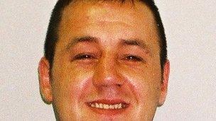 Timothy Smith sought by Ludlow police for licence breach - BBC News