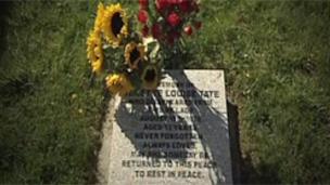 Genette Tate father's plea to meet child killer - BBC News