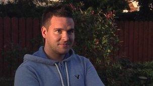 Mark McGovern makes 18-day trek home to Belcoo - BBC News