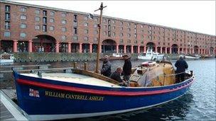 Historic lifeboat returns to Liverpool - BBC News