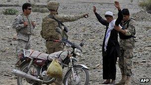 US General Peter Fuller fired as Afghan training chief - BBC News