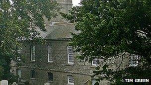 St Euny Church in Redruth opens space for community - BBC News